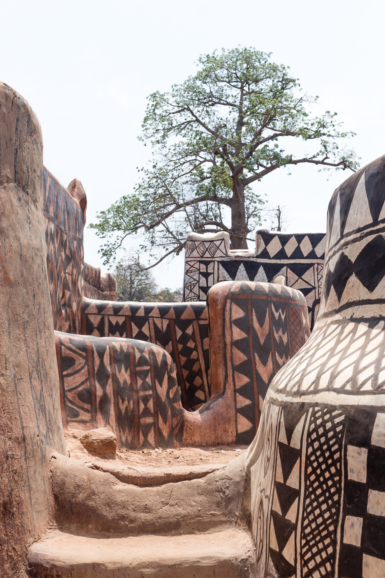 Good Morning Voyage | Tiébélé et la cour royale du pays Kasséna